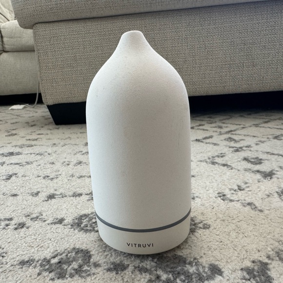 Vitruvi | Accents | White Vitruvi Stone Diffuser | Poshmark